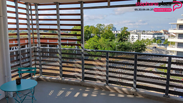 Appartement à louer - Talence, Saint-Genès, La Médoquine, Haut-Brion - 2 pièces - 1 chambre