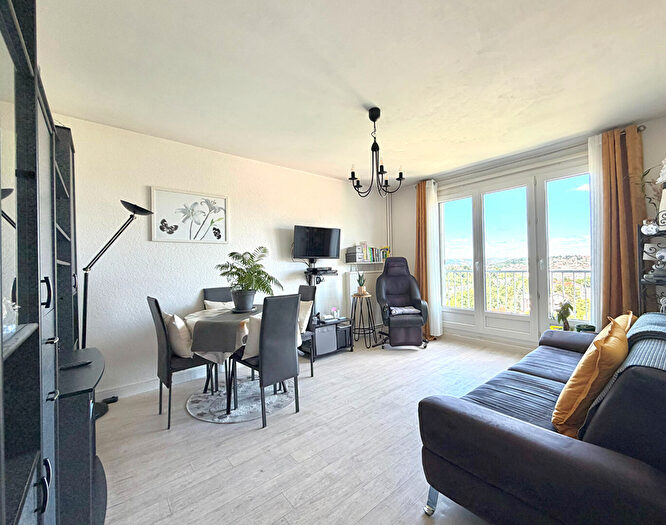 Saint-Étienne, Solaure, Croix de l'Orme, Le Mont, La Jomayère : Appartement 3 pièces à vendre