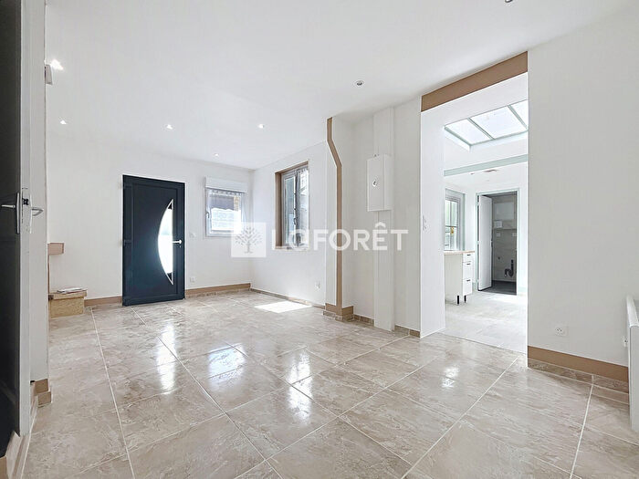 Maison 5 pièces à vendre - Saint-Étienne-du-Rouvray, RMM Sud, Etang