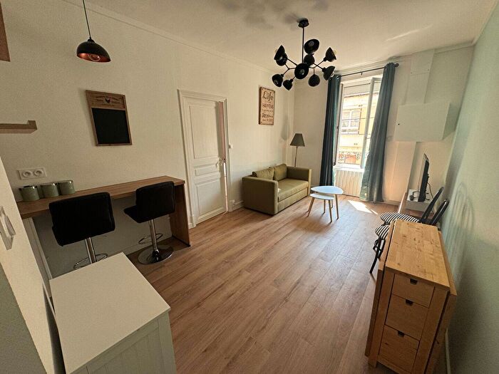 Appartement à louer - Clemenceau, Dijon - 2 pièces - 1 chambre