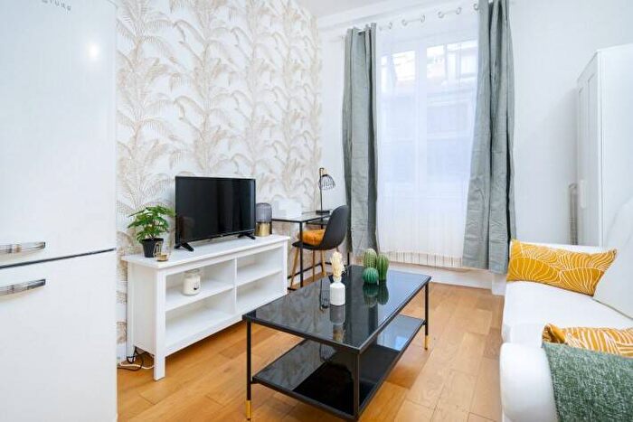 Appartement 1 pièce à Saint Vincent, Lyon 1er arrondissement, à louer