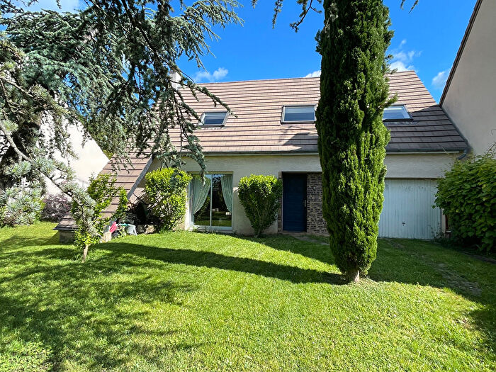 Maison 5 pièces à vendre à Pussay