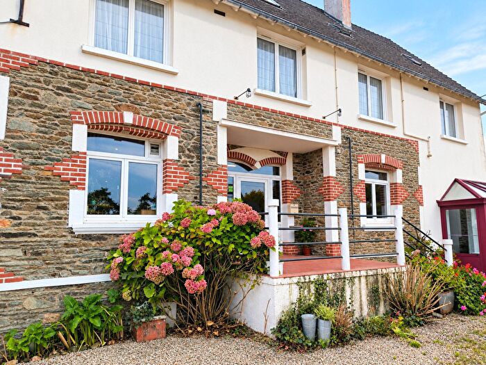 Maison 19 pièces à Plestin-les-Grèves, à vendre