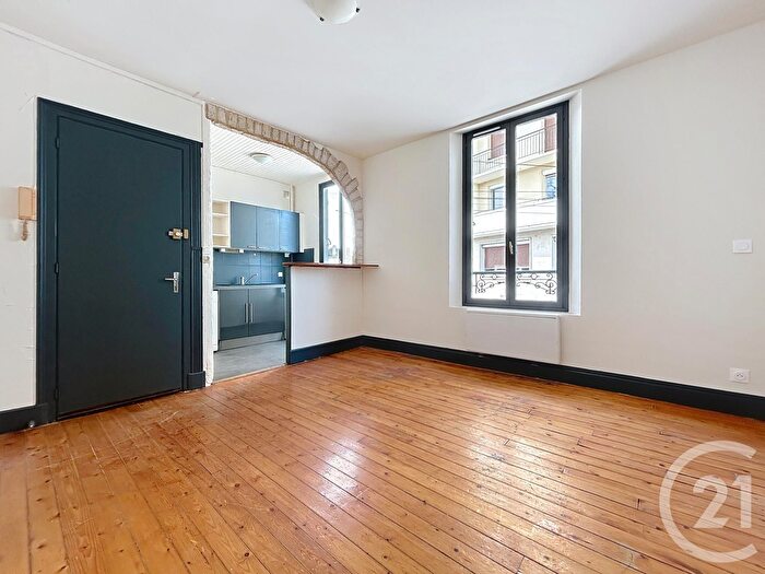 Appartement à louer - Troyes, Jules Guesde - 2 pièces - 1 chambre