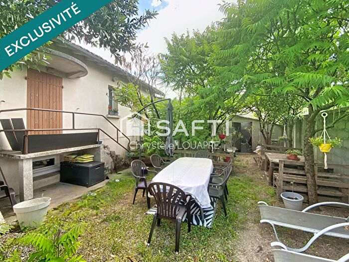 Maison 4 pièces à Saint-Jean-d'Angély, à vendre