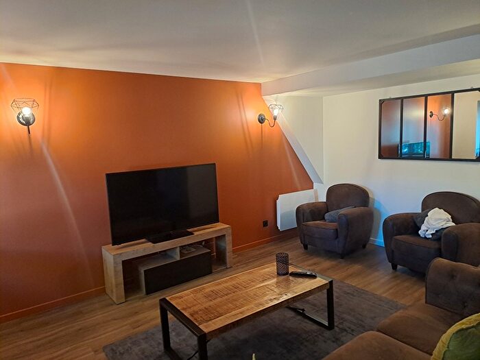 Maison à louer - Angers, Roseraie - 10 pièces - 8 chambres