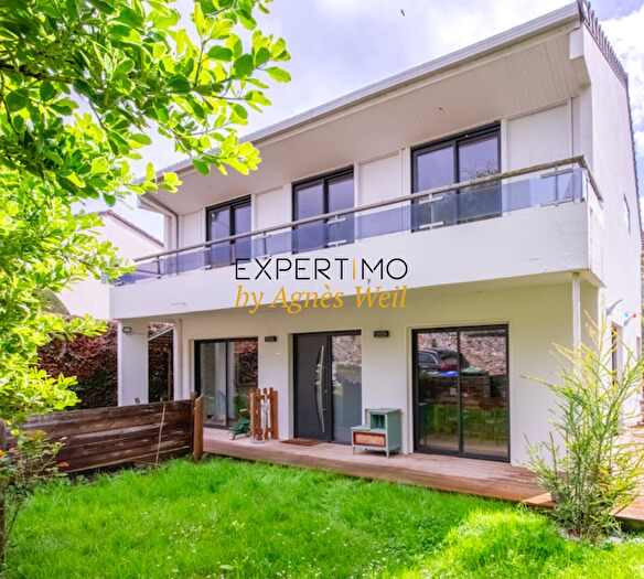 Maison à vendre - Cormeilles-en-Parisis, Haut et Centre - 7 pièces - 4 chambres