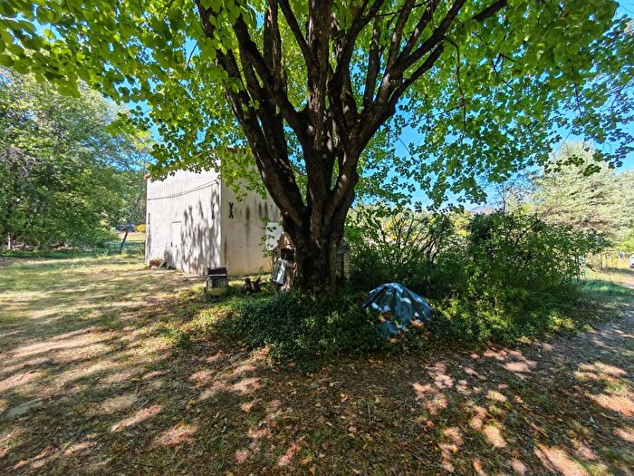 Maison 3 pièces à Aiglun, à vendre