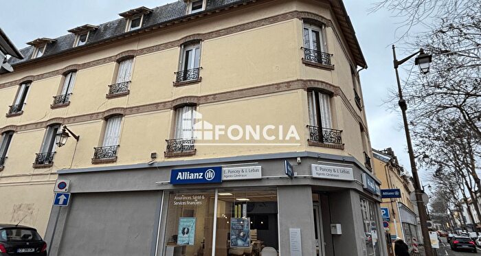 Appartement à vendre - Mantes-la-Jolie, Centre-ville - 2 pièces - 1 chambre