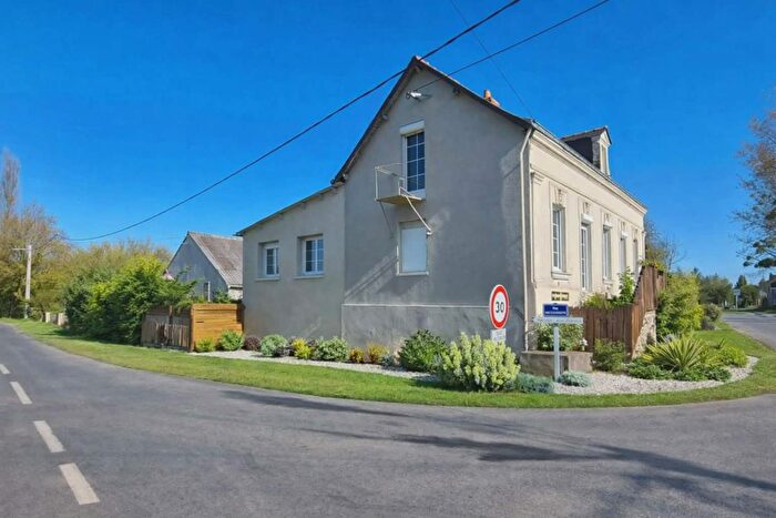 Maison à vendre - Gennes - 8 pièces - 4 chambres