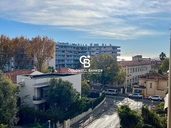 Appartement à vendre - Cagnes-sur-Mer, Saint-Roman, Lautin - 2 pièces - 1 chambre