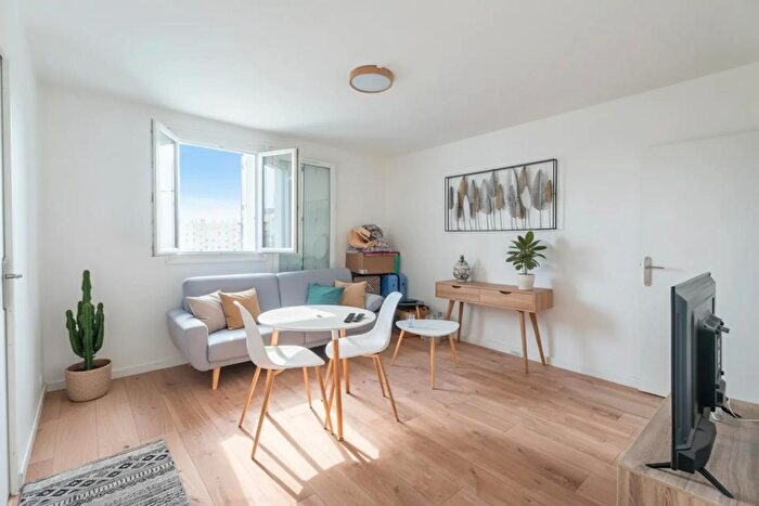 Appartement à vendre - Villenave-dOrnon, Chambéry, La Monnaie, Carbonnieux, Trigan - 4 pièces - 3 chambres