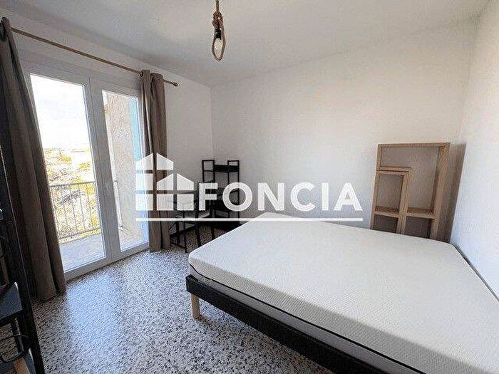 Beaucaire, Nîmes : Appartement 3 pièces à louer