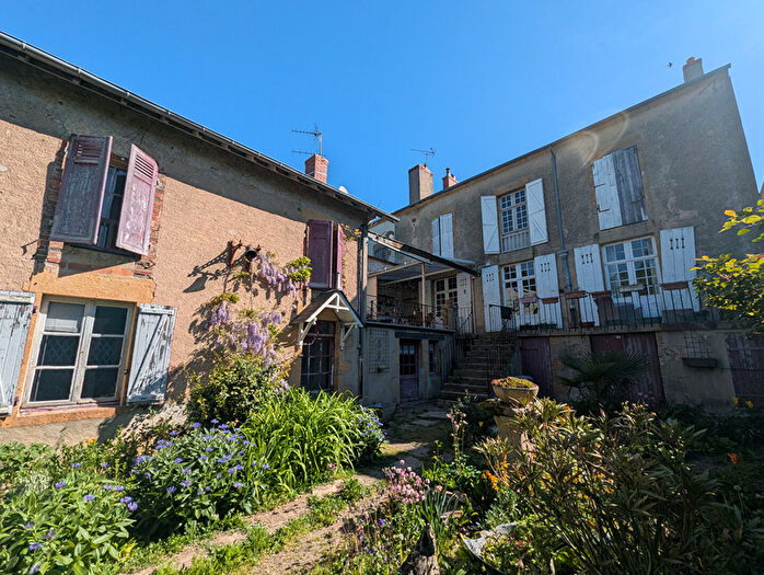 Saint-Benin-dAzy - Maison 11 pièces à vendre