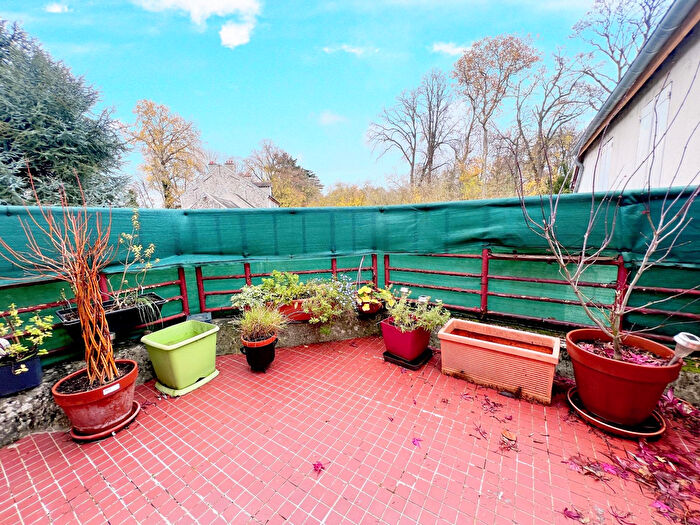 Appartement à vendre - Mortefontaine - 2 pièces - 1 chambre