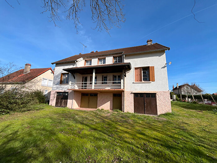 Maison à vendre - Saint-Léger-des-Vignes - 9 pièces - 5 chambres