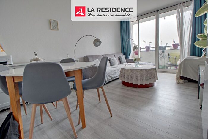 Appartement 3 pièces à Les Clayes-sous-Bois, Centre-ville, à vendre