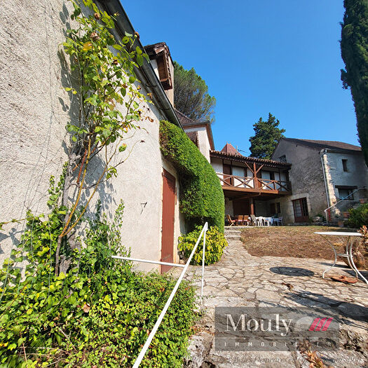 Maison à vendre - Tour-de-Faure - 11 pièces - 8 chambres