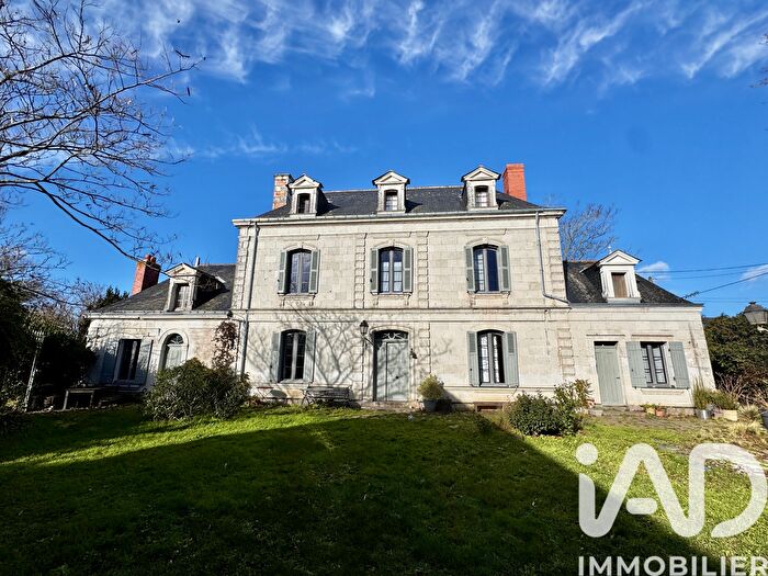 Maison à vendre - Saint-Mathurin-sur-Loire - 7 pièces - 4 chambres