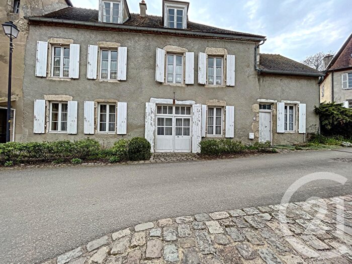 Maison à vendre - Verneuil-en-Bourbonnais - 7 pièces - 4 chambres
