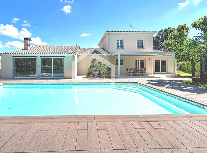 Maison 6 pièces à vendre - Saint-Médard-en-Jalles, Corbiac, Gajac, Magudas