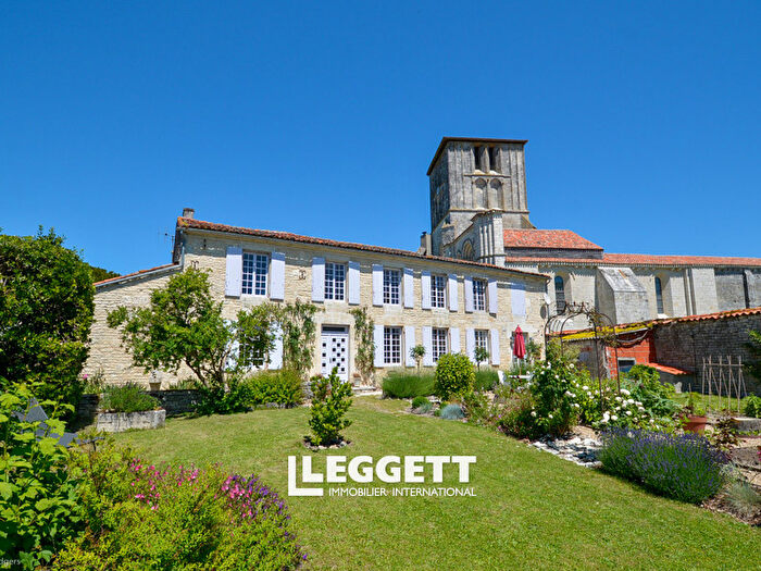 Maison à vendre - Beauvais-sur-Matha - 7 pièces - 3 chambres