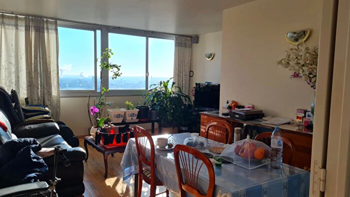 Appartement à vendre - Paris e  - 3 pièces - 2 chambres