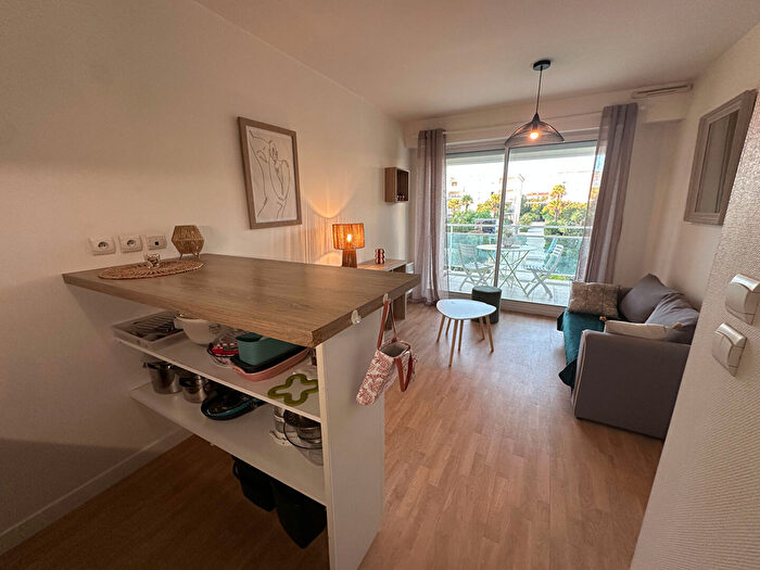 Appartement 2 pièces à La Rochelle, Centre-ville, Vieux-port, Marché, à louer