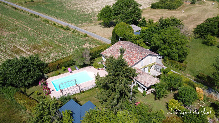 Maison 8 pièces à vendre à Cahuzac-sur-Vère