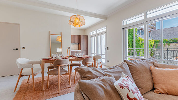 Aix-les-Bains, Centre-ville : Appartement 4 pièces à vendre