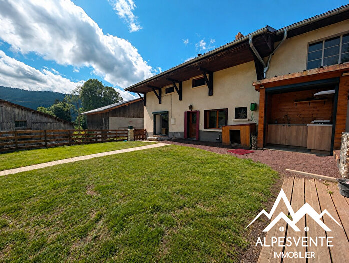 Maison 6 pièces à Lullin, à vendre