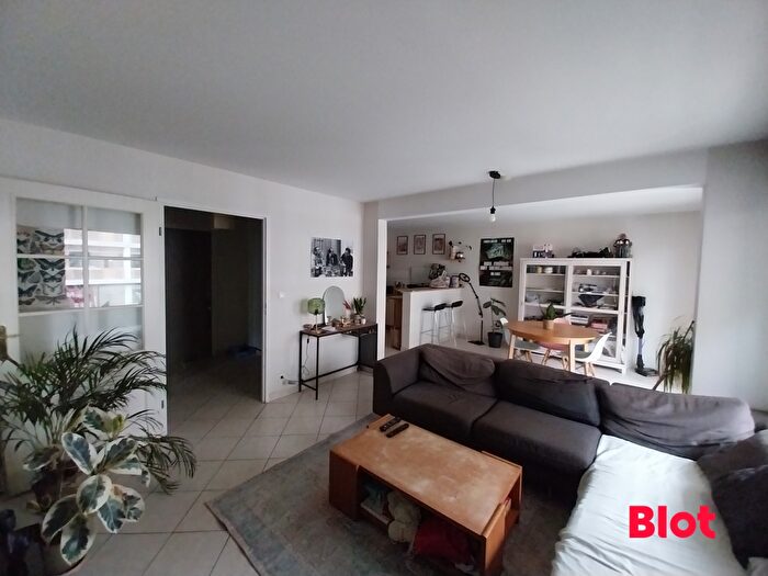 Quartiers Centre, Saint-Hélier, Gare - Appartement 3 pièces à vendre