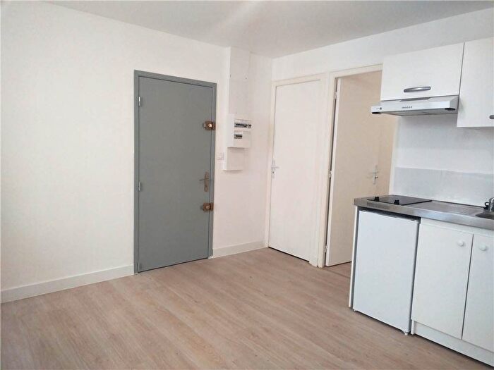 Appartement à louer - Valréas - 1 pièce - 1 chambre