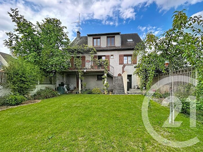 Maison 6 pièces à Pontault-Combault, Mairie, Rouxel, à vendre