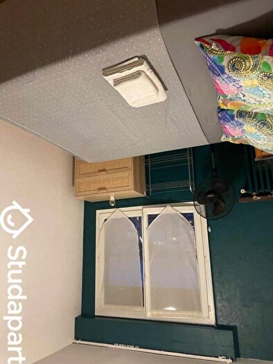 Appartement à louer - Danube-Porte des Lilas, Paris ème arrondissement - 1 pièce - 1 chambre