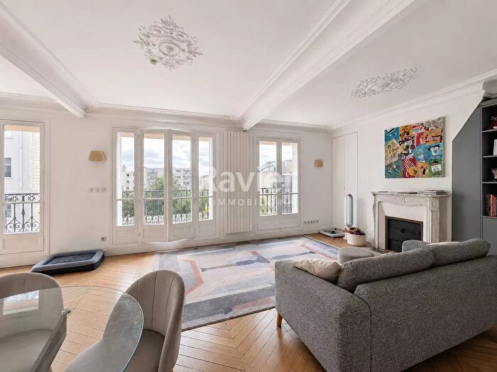 Paris 16ème, Passy, Maison de la Radio, Muette-Sud : Appartement 3 pièces à louer
