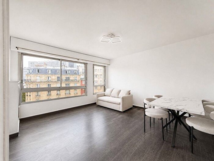 Appartement 3 pièces à Courbevoie, à louer