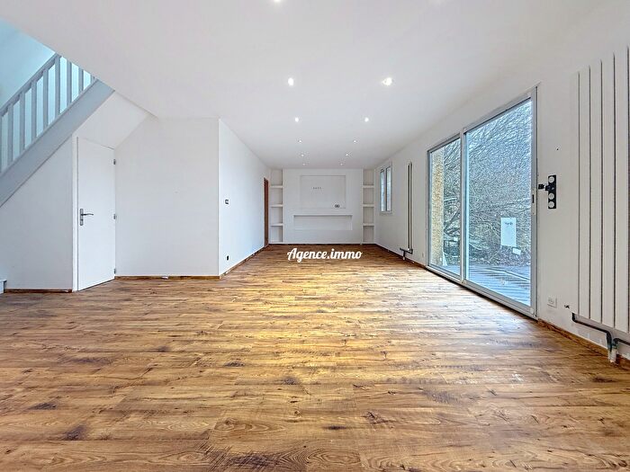 Maison à vendre - Nouzilly - 4 pièces - 3 chambres