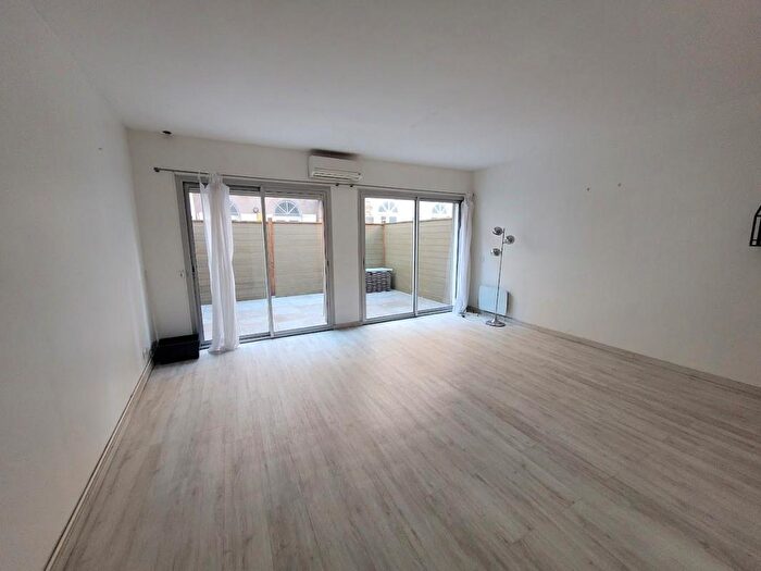 Appartement à vendre - Avignon, Palais des Papes, Zone Piétonne - 2 pièces - 1 chambre