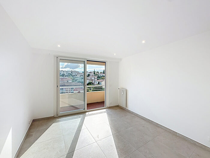 Appartement à vendre - Vence, La Sine, La Plus Basse Sine - 2 pièces - 1 chambre