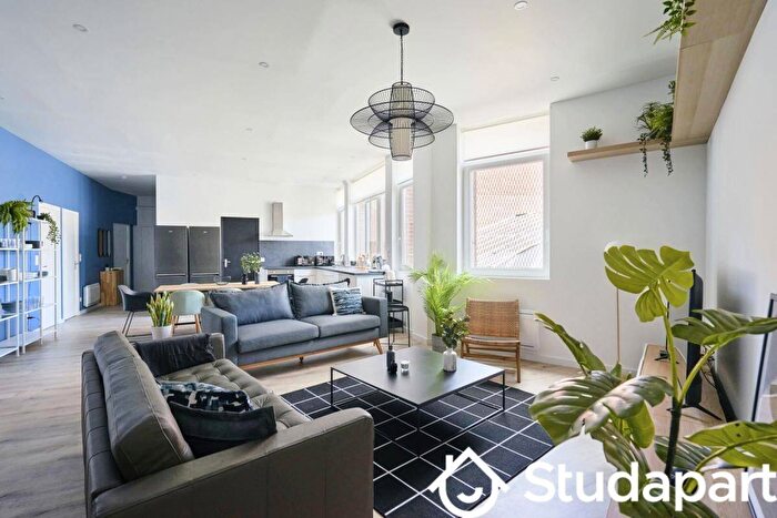 Appartement à louer - Centre Ville, Amiens - 1 pièce - 2 chambres