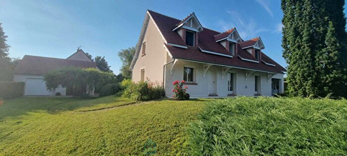 Maison à vendre - Mehun-sur-Yèvre - 5 pièces - 4 chambres
