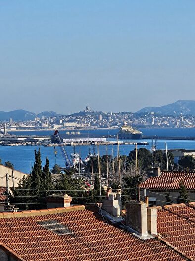 Appartement à vendre - Marseille e  - 3 pièces - 2 chambres