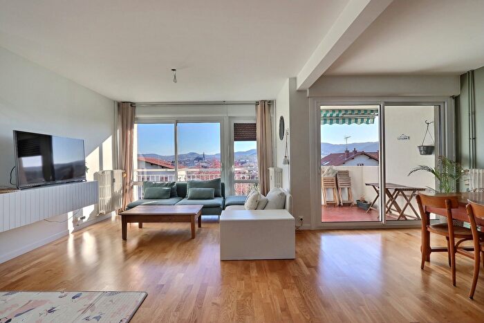 Appartement à vendre - Clermont-Ferrand, Chanteranne, La Glacière - 5 pièces - 4 chambres