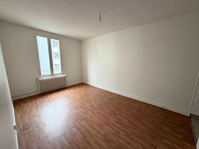 Appartement 2 pièces à Poissy, Centre-ville, à vendre
