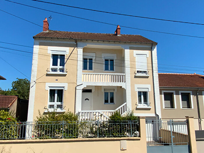 Maison à vendre - Le Creusot - 7 pièces - 4 chambres