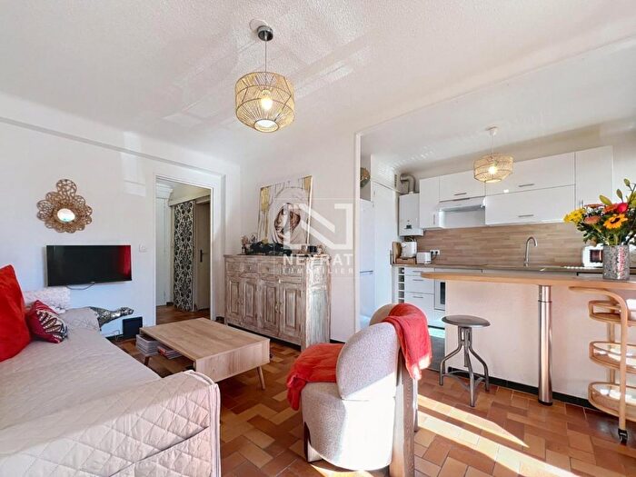 Appartement à vendre - Saint-Raphaël, Les Arênes - 3 pièces - 2 chambres