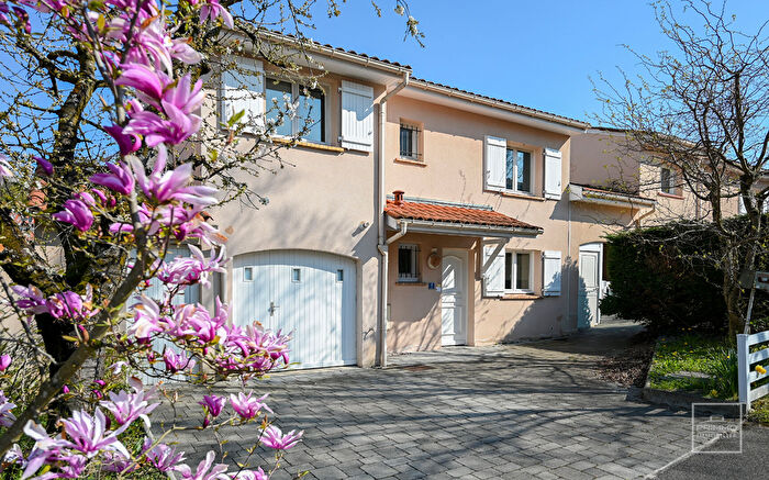 Maison à vendre - Lissieu - 6 pièces - 4 chambres