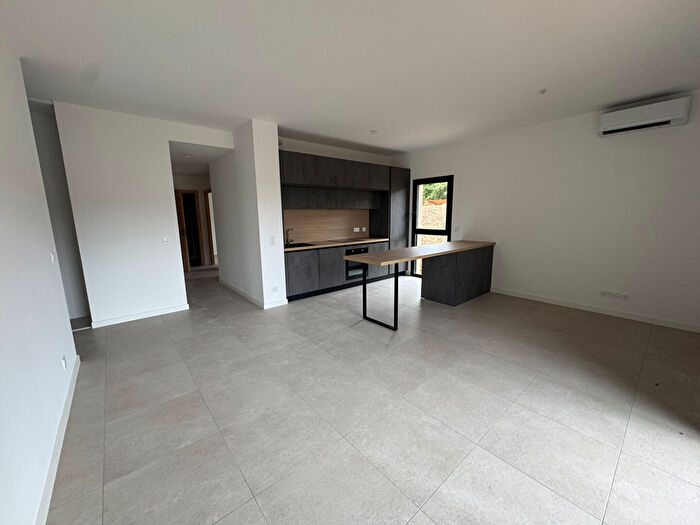 Appartement à louer - Bastia, Nord, Fango - 3 pièces - 2 chambres