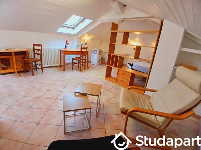 Bourranville-Le Jard, Mérignac : Appartement 1 pièce à louer